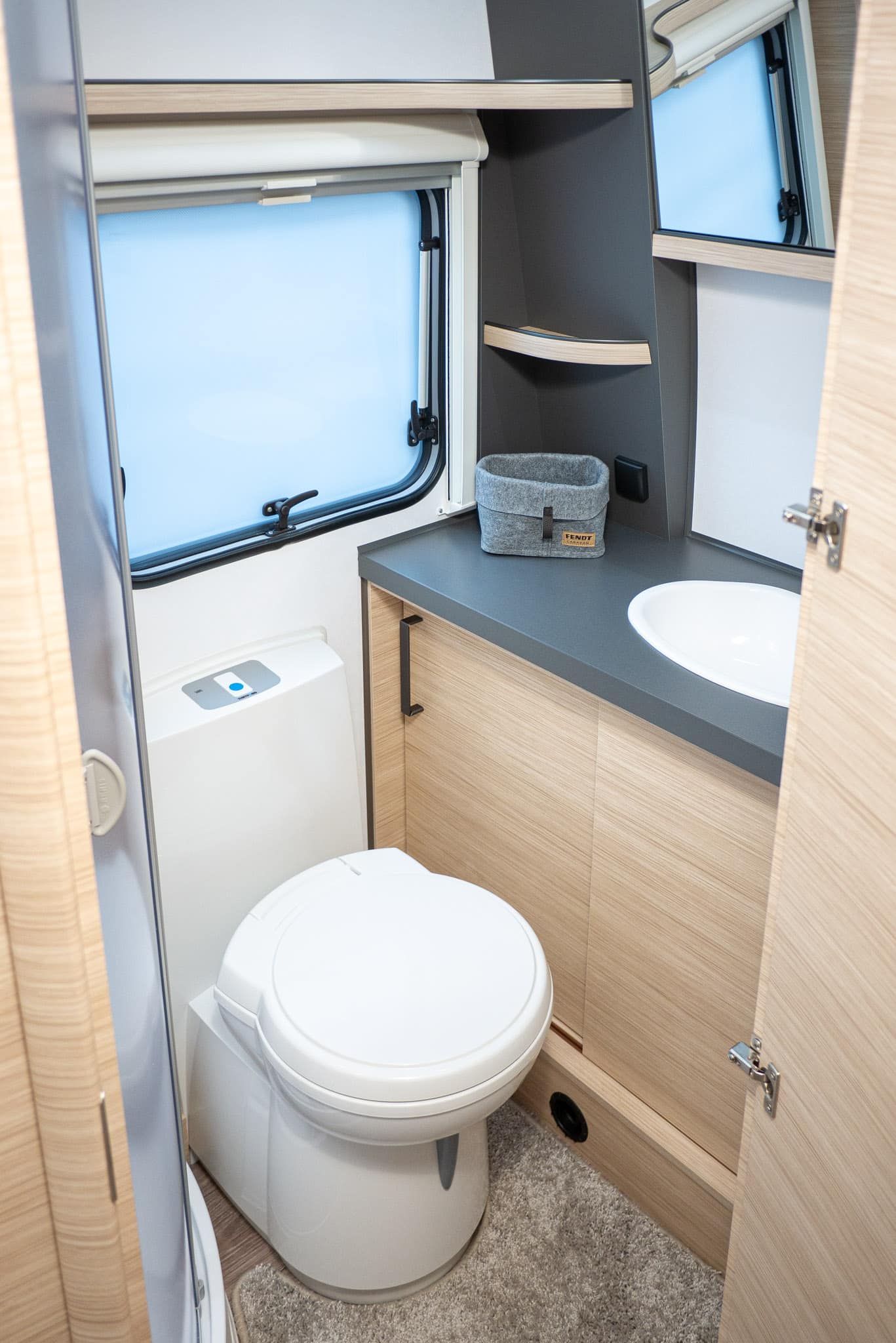 Fendt Apero 560 SKM (2024): family-friendly caravan with bunk beds ...