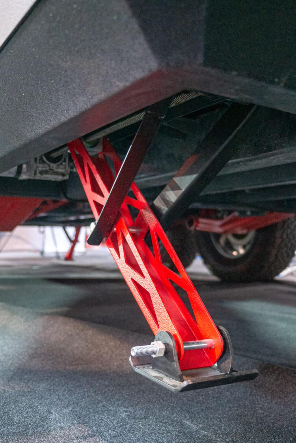 XOP Sumo (2024): self-sufficient off-road caravan on heavy-duty tandem axle - with 360° tour!