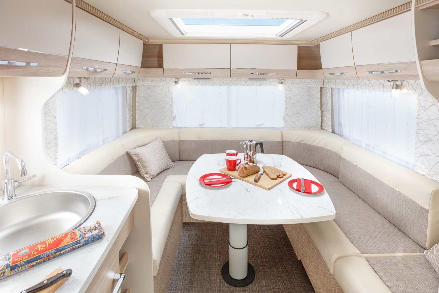 Motorhomes for 2 people: The 10 best models
