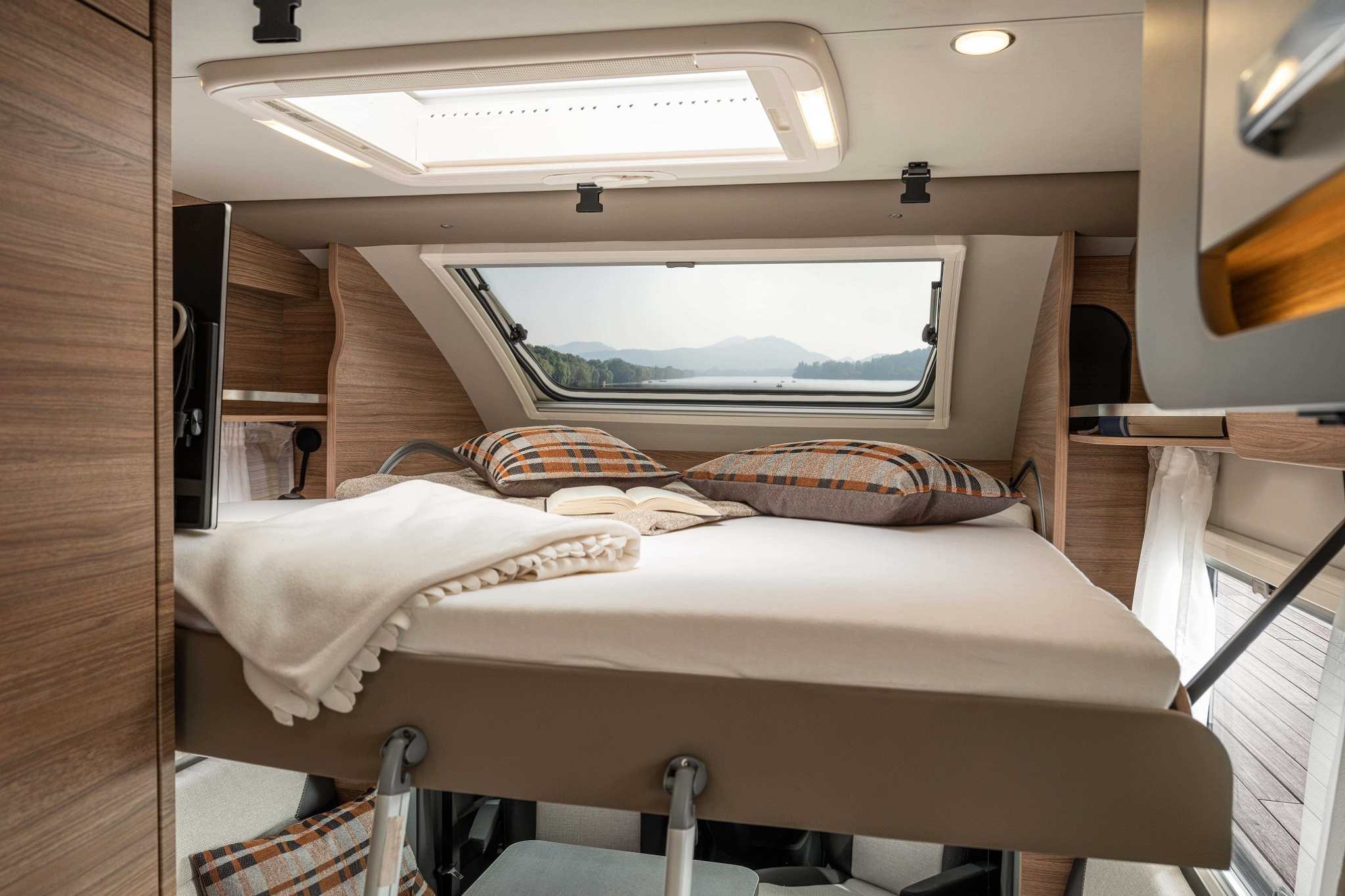 Motorhomes for 2 people: The 10 best models