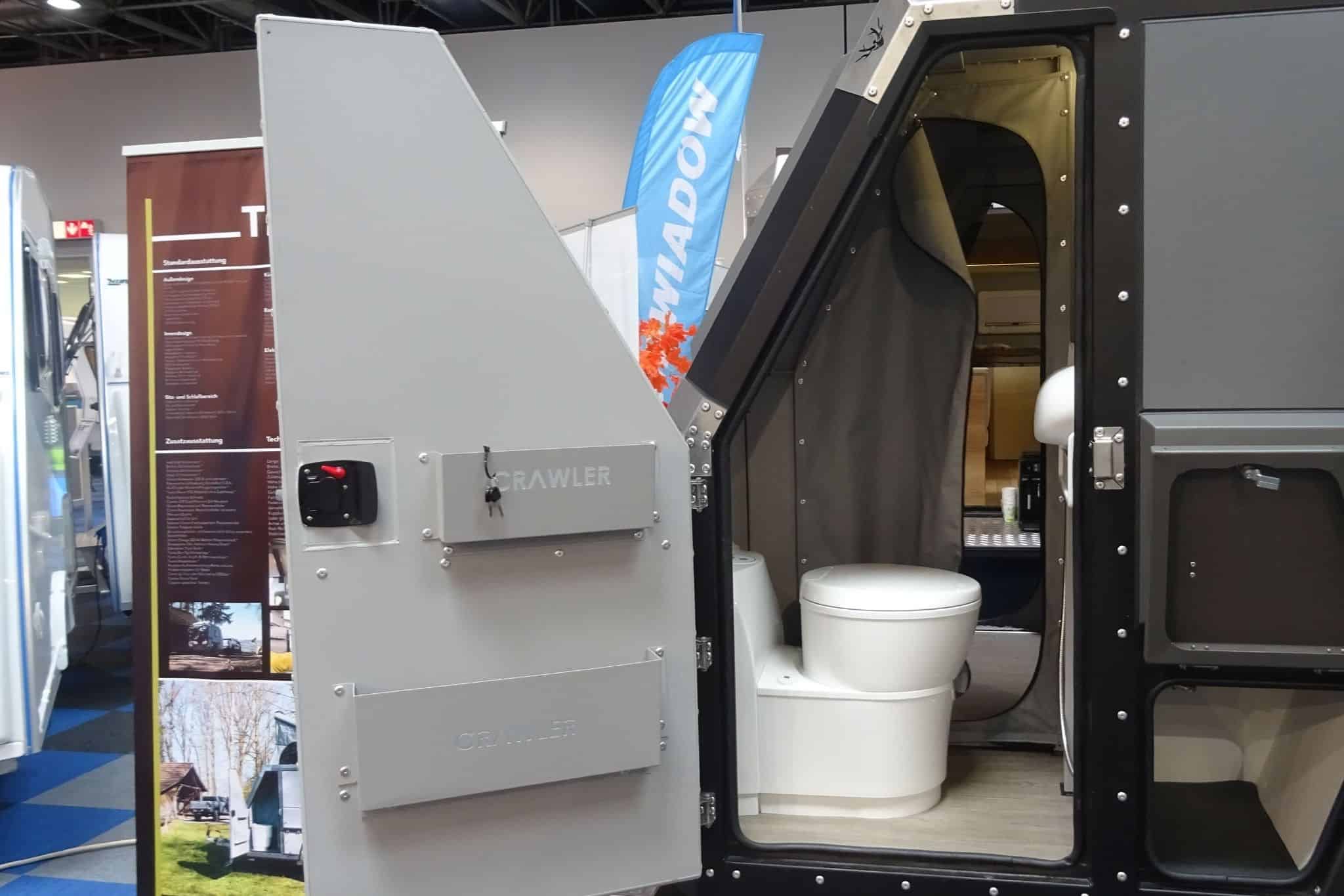 Winter-proof off-road caravan: Crawler TRC 458i